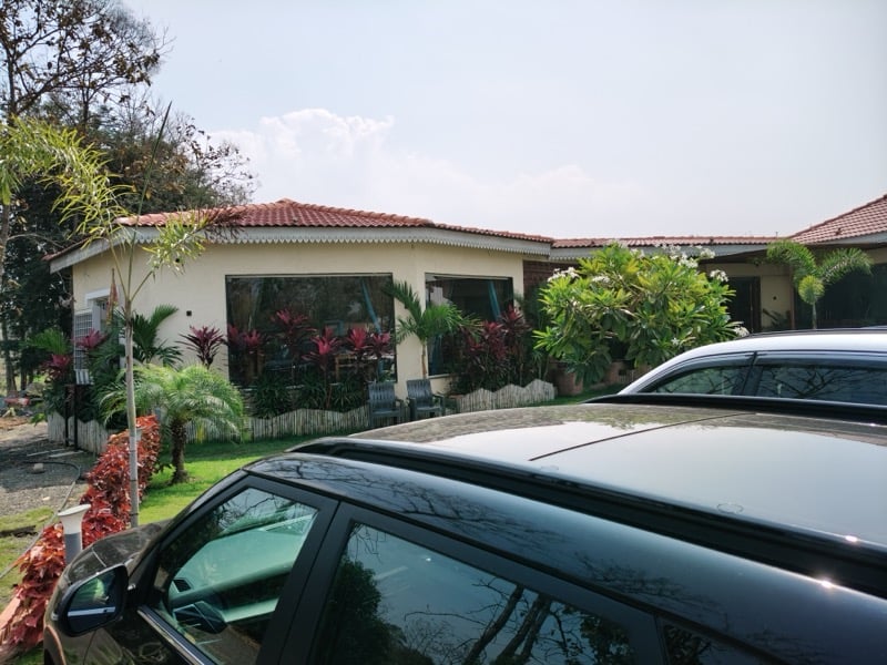 Realme 12 Pro Review: A Blend of Good Design and Good Cameras - TechPP