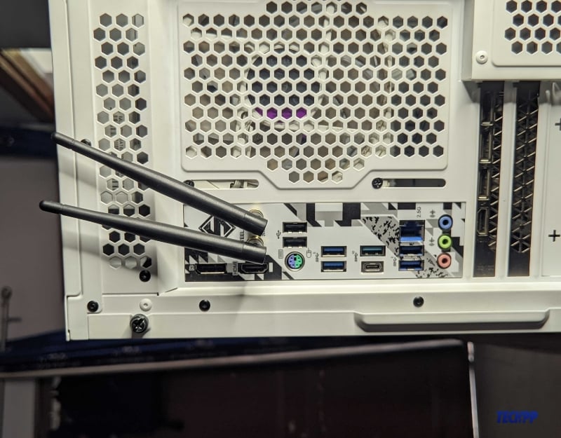 How to Add USB Ports to Your Laptop or PC [4 Methods] - TechPP