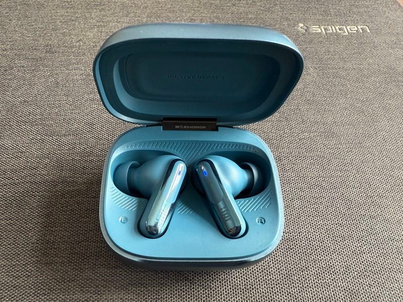 Project Indigo: Adobe brings those 'realistic' DSLR photo feels to ...