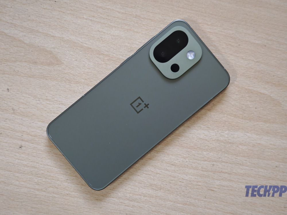 OnePlus 13s Review: A compact rose without compromise thorns - TechPP